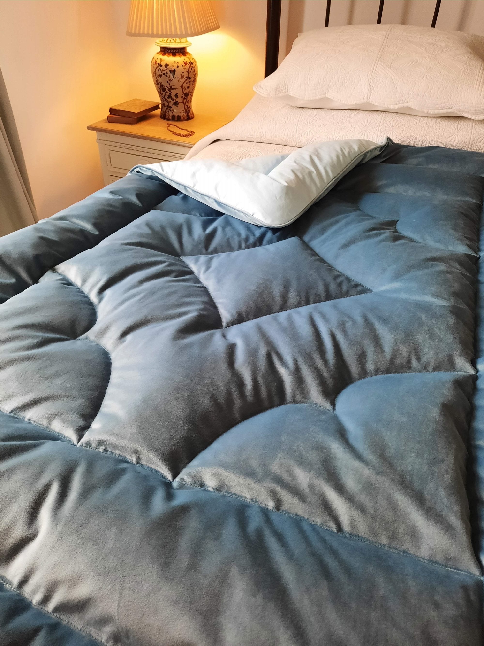 Classic 100% silk satin eiderdown Bedspread Quilt UK – DEAREST VIOLET